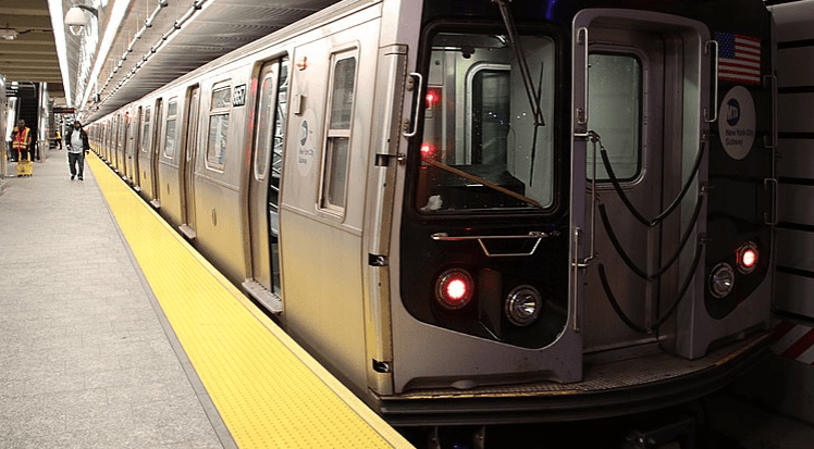 10+ Photos That Prove Riding the Subway Can Be Hell